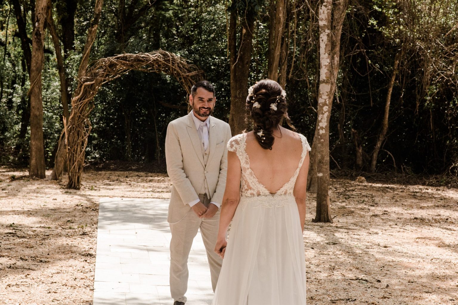 Casamento temático cheio de verde e acolhedor na Villa Mandacarú- Elisa ...