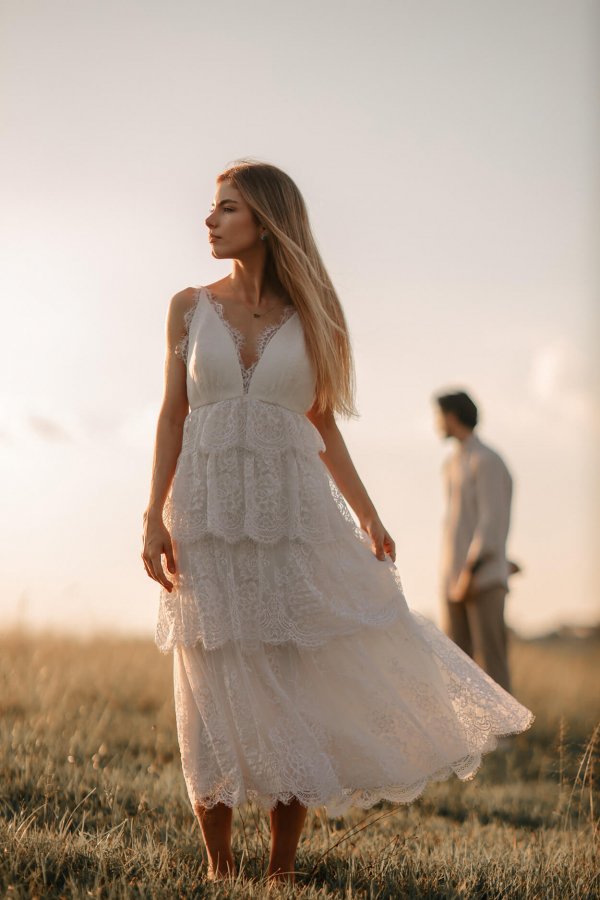 Ensaio pré casamento nos campos de trigo em Holambra!