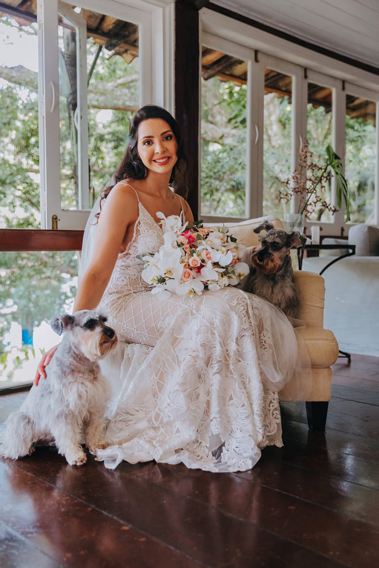 Micro Wedding com cerimônia íntima no jardim