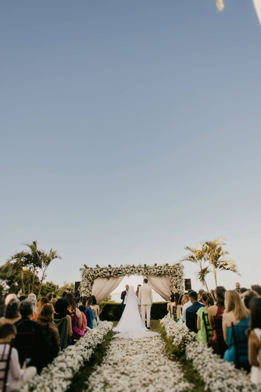 Casamento clássico e refinado no Ninho da Roxinha!