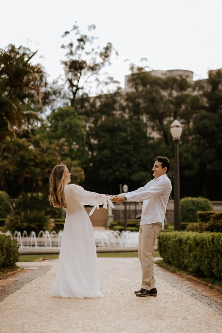 Um pré wedding leve e meigo no Museu do Ipiranga!