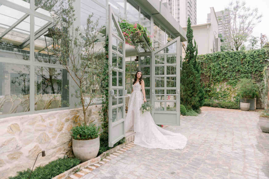 Casamento clássico atemporal no Botânico Quintal